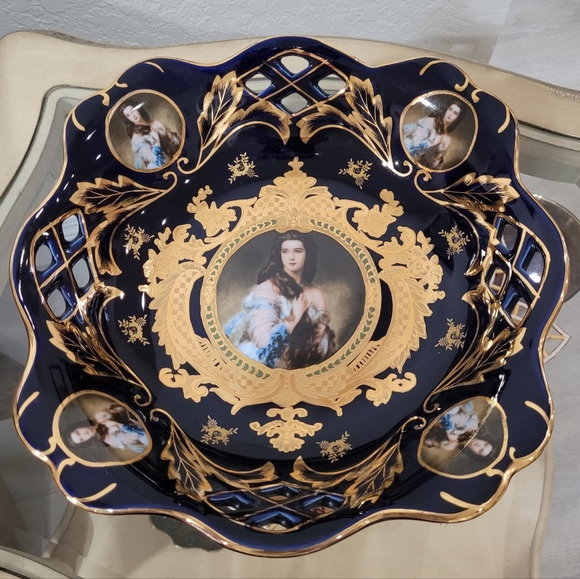 Alpine Cuisine | Accents | Vintage Alpine Cuisine Navy Pedestal Plate ...